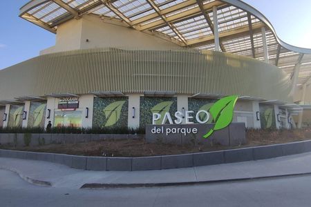 Local en plaza paseo del parque | EasyBroker