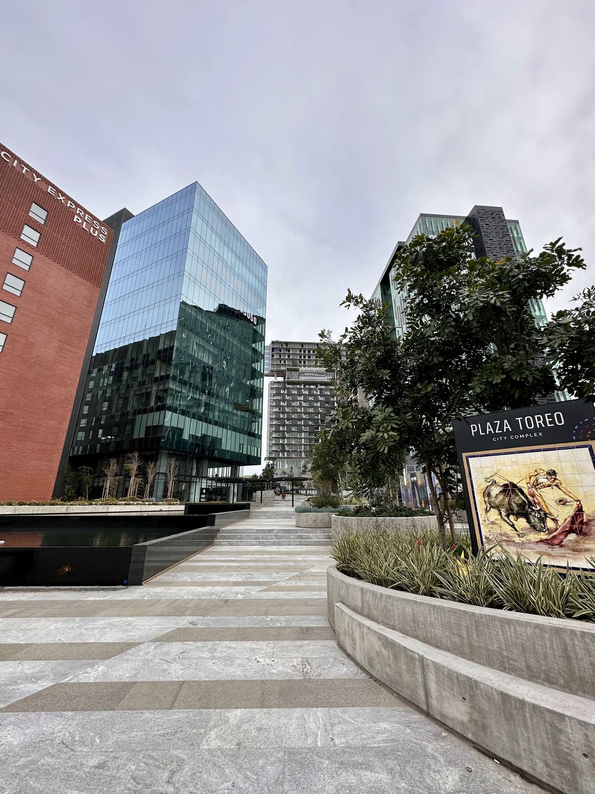 RENTA DE OFICINAS EN CORPORATIVO TORELA. | EasyBroker