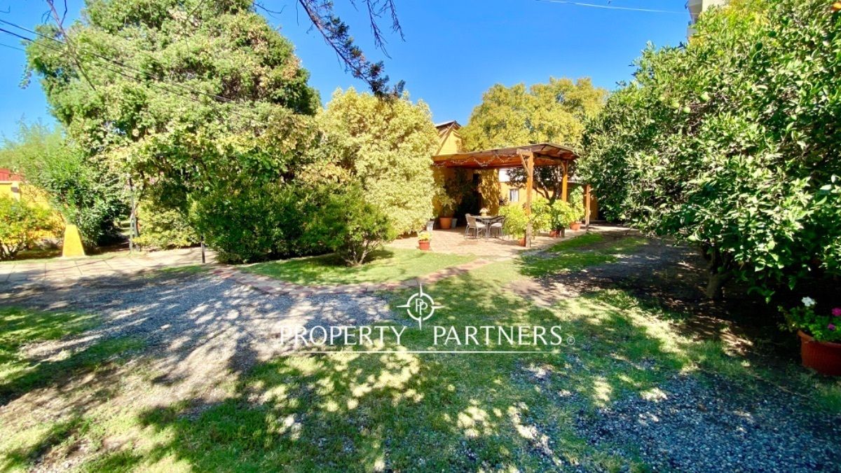 Oportunidad 3 casas con gran terreno en El Parron, La Cisterna, Región ...