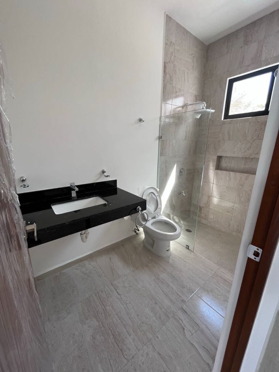 Hermosa casa en Privada Santa Gertrudis Copo | EasyBroker