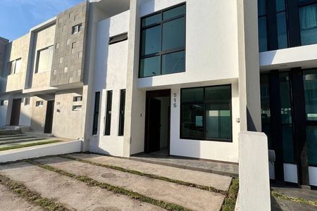 Casa en el sur, coto Baluarte, Casa fuerte | EasyBroker