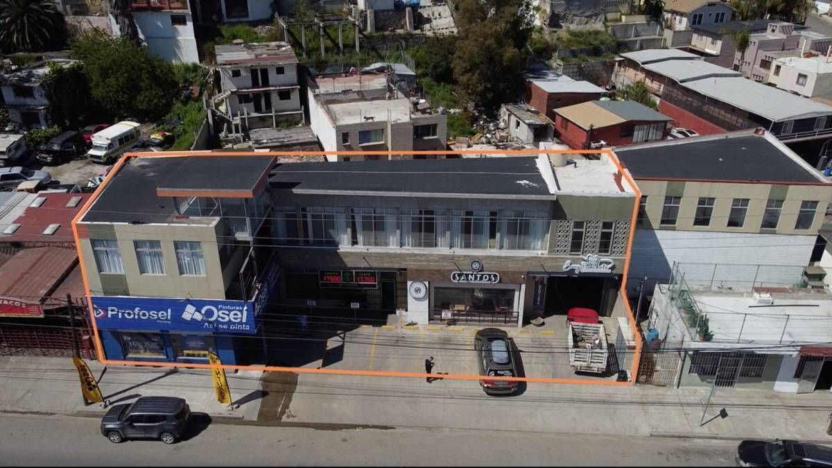 Plaza Comercial en venta en Boulevard Fundadores Tijuana, Baja ...