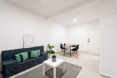 BONITO DEPARTAMENTO INTERIOR EN PRIMER PISO, AV. REVOLUCIÓN | EasyBroker