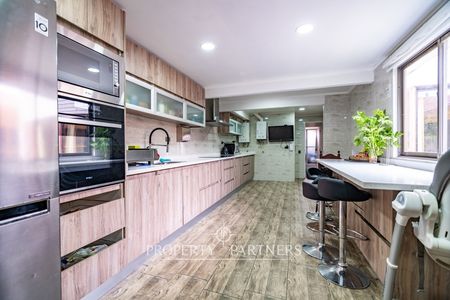 Cómoda casa de dos niveles en Colina El Pino | EasyAviso