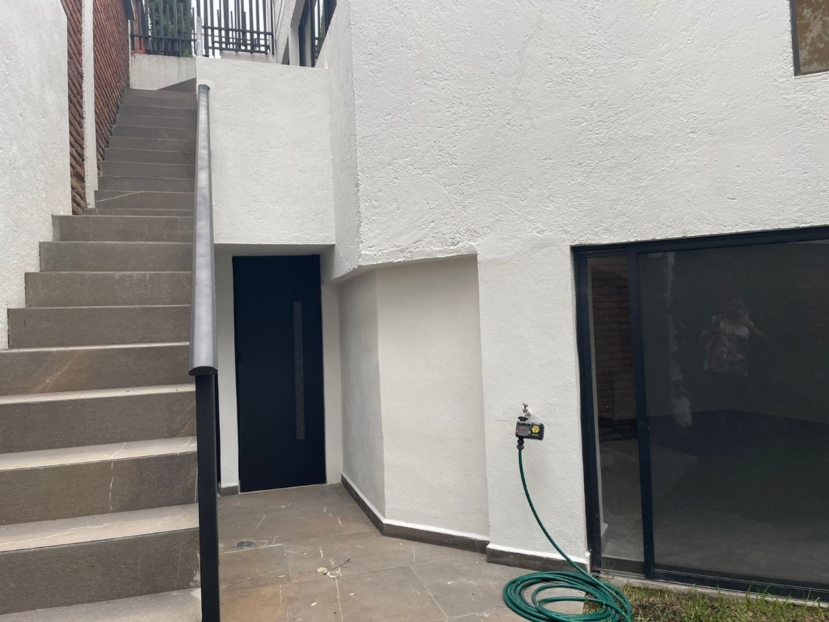 Casa en Renta en Club de Golf Chiluca, Zona Esmeralda | EasyBroker