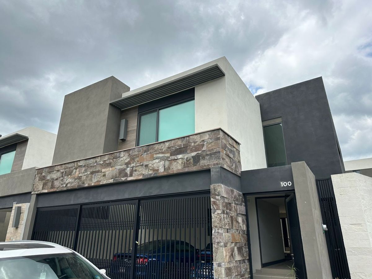 CASA EN RENTA EN FONTANA RESIDENCIAL CARRETERA NACIONAL | EasyBroker