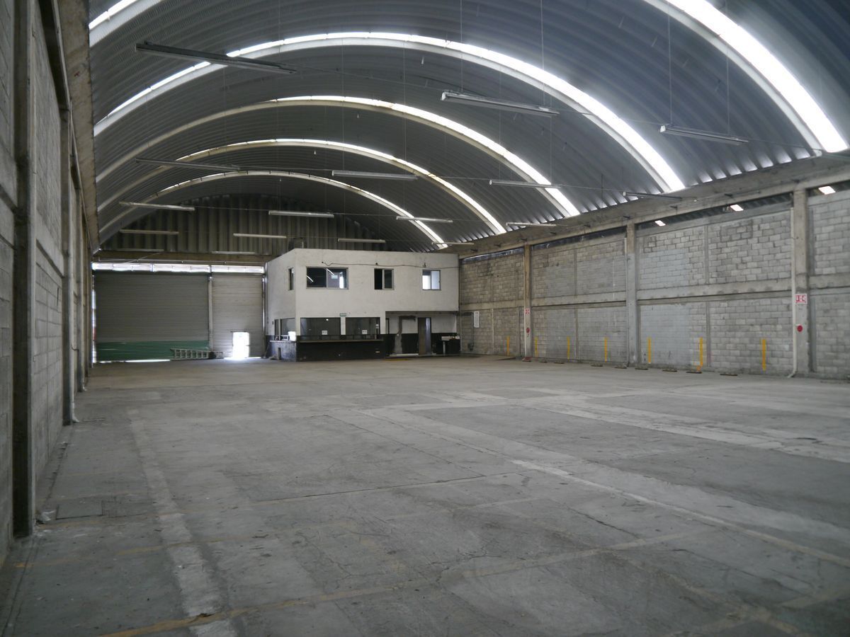 920m2 de Bodega en Parque Industrial | EasyBroker