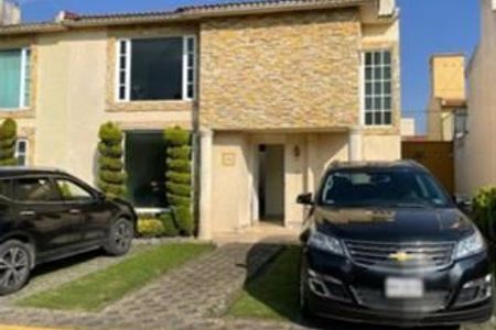 Renta DE Casa EN Residencial Veranda EN Metepec | EasyBroker