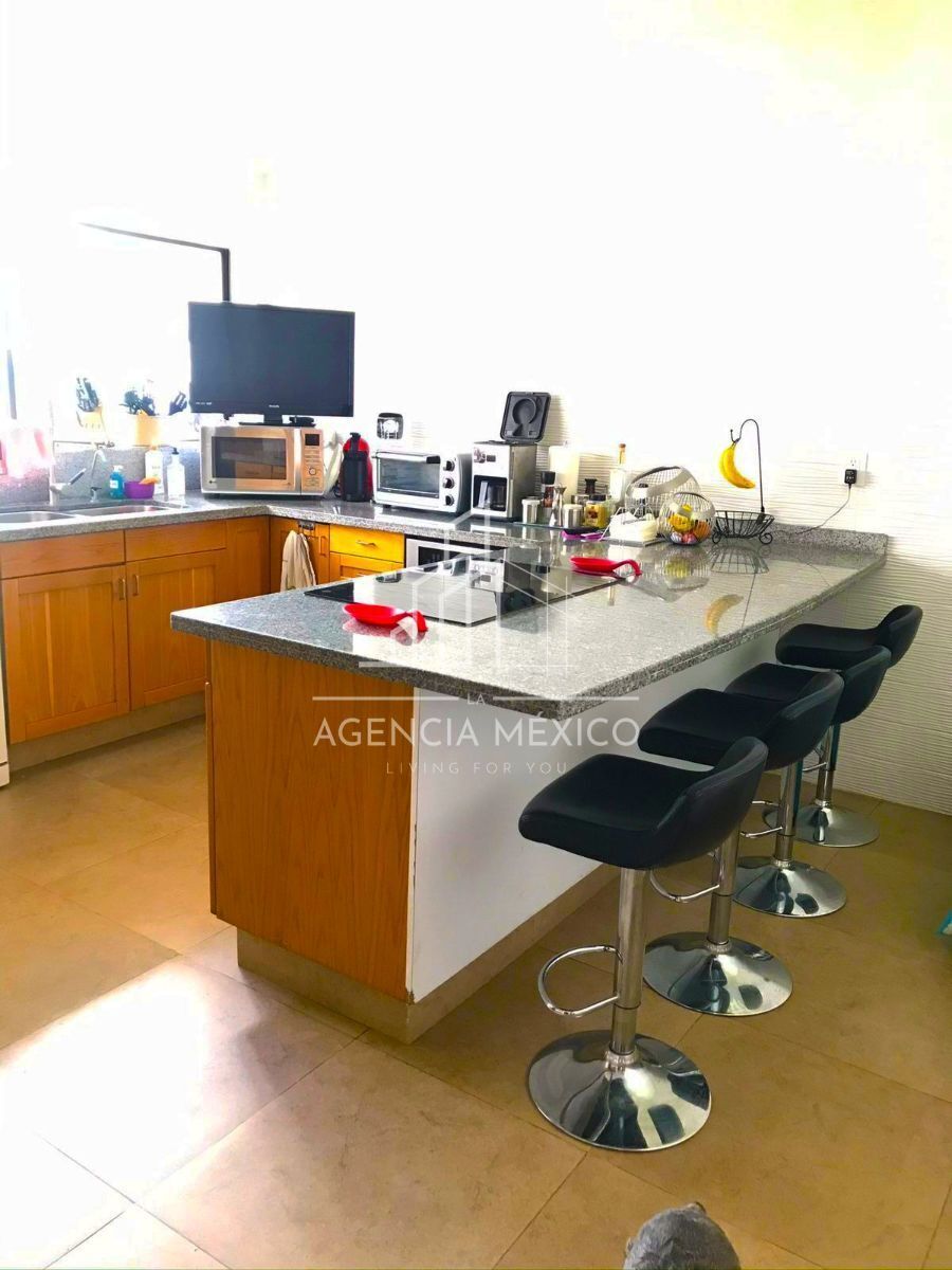 Preciosa Casa en Chiluca | EasyBroker