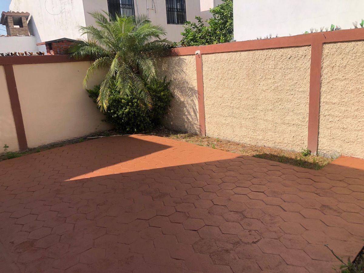SE RENTA CASA COL. RINCONADA COLONIAL, APODACA | EasyBroker