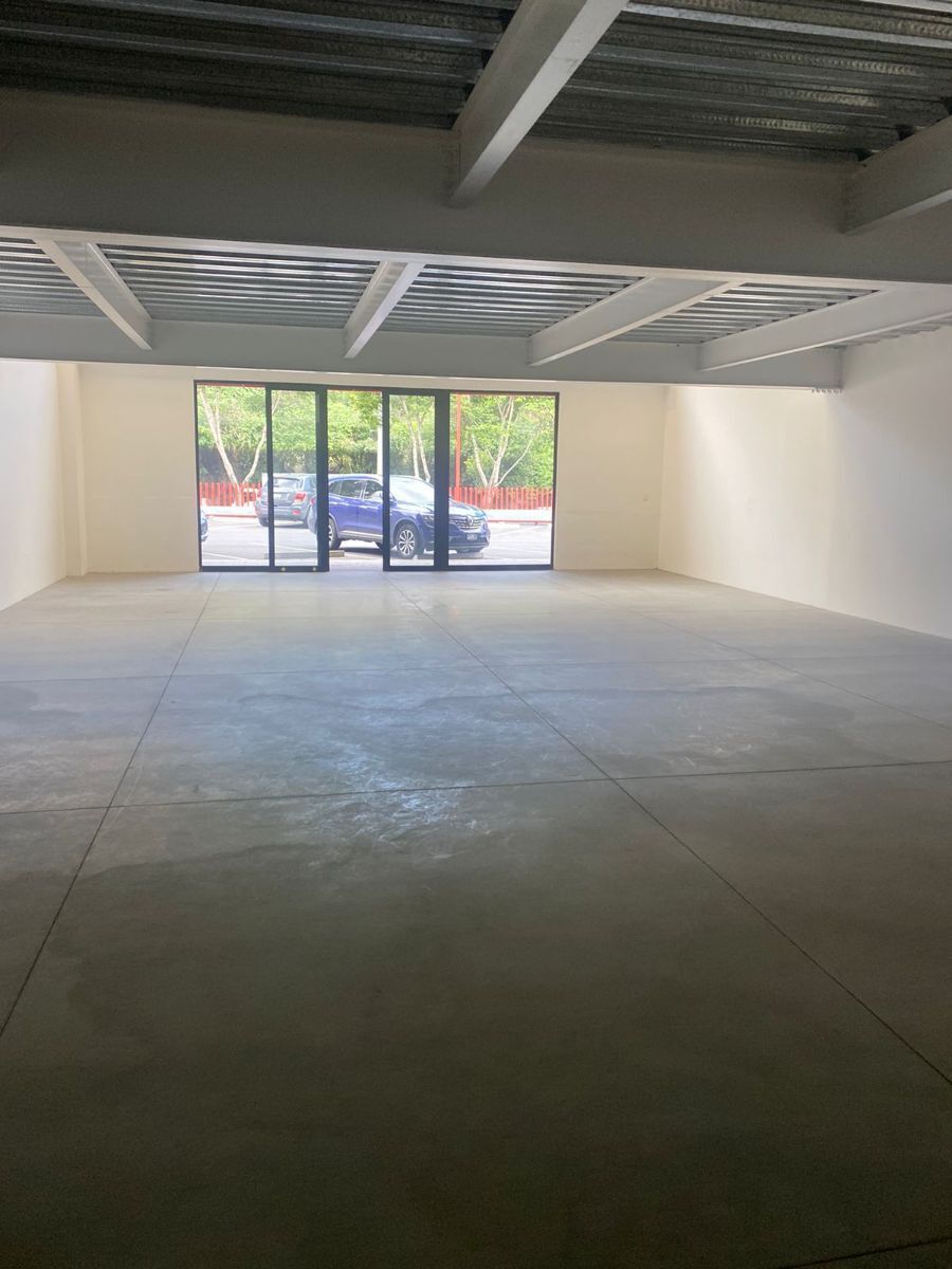 LOCALES Y OFIBODEGAS EN RENTA CALZADA LA PAZ | EasyAviso