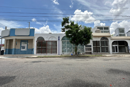 Plaza comercial con departamentos en venta, Caucel Mérida | EasyBroker