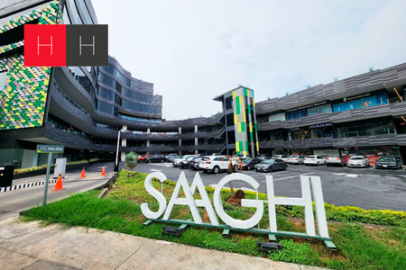 Local en renta Plaza SAAGHI, San Pedro Garza García | EasyBroker