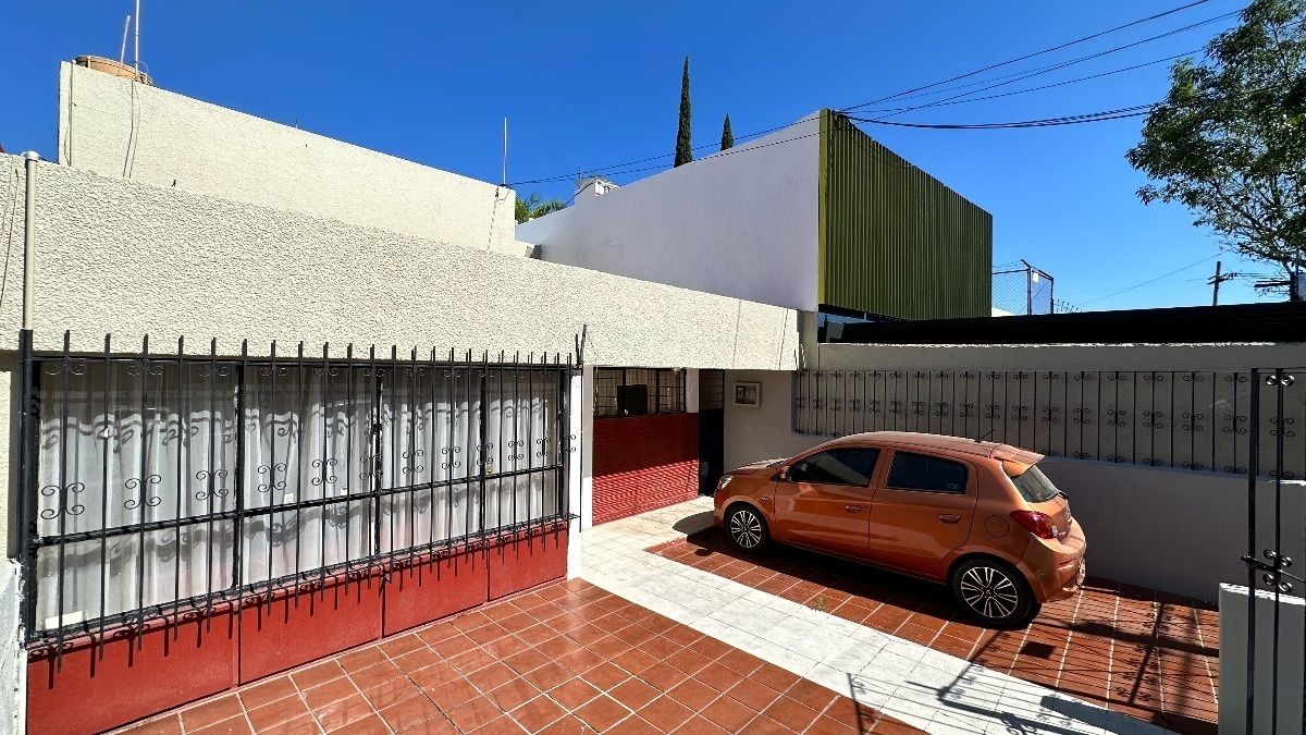 Casa en venta en Jose,Maria,Robles, Jardines de san ignacio, Zapopan ...