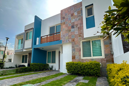 ESTUPENDA casa en Del Pilar Residencial | EasyBroker