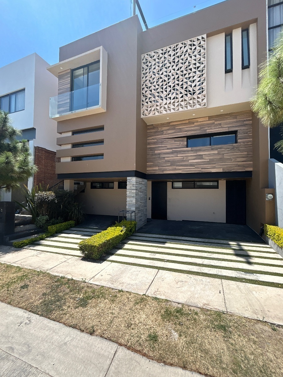 Casa en venta en Avenida,Universidad,, Puerta las lomas, Zapopan ...