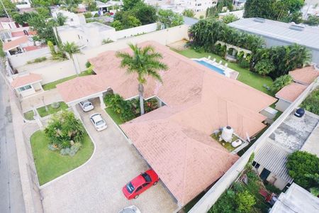 BEAUTIFUL RESIDENCE WITH EXCELLENT LOCATION IN THE NORTH OF THE CITY ...