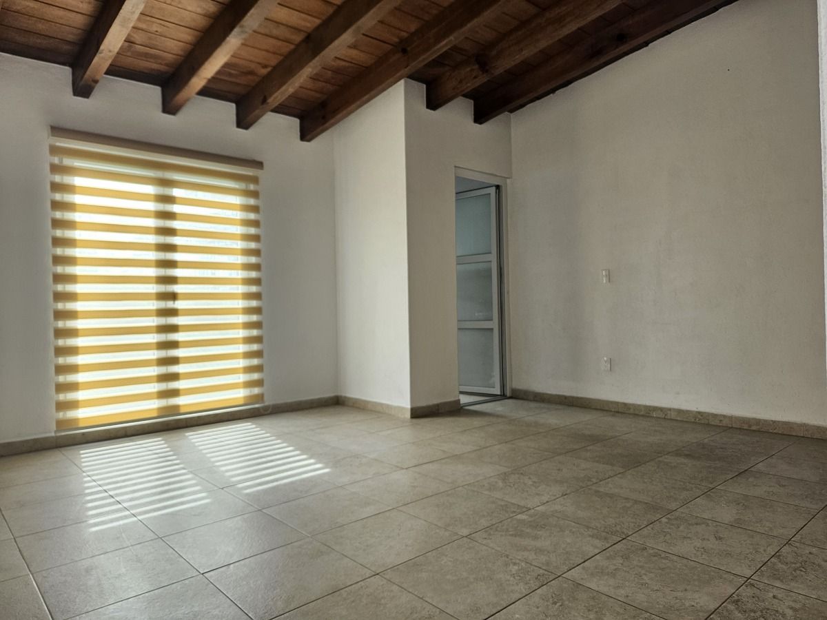 CASA EN RENTA EN METEPEC, CONJUNTO LORENA FRANCISCO I MADERO | Pincali