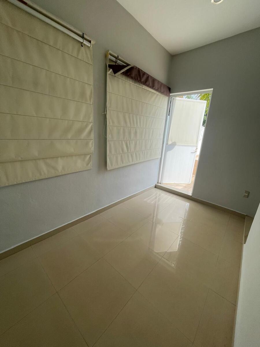 PRECIOSA CASA EN COTO, 3 RECAMARAS, LUGAR SEGURO Y BIEN UBICADO. | Pincali