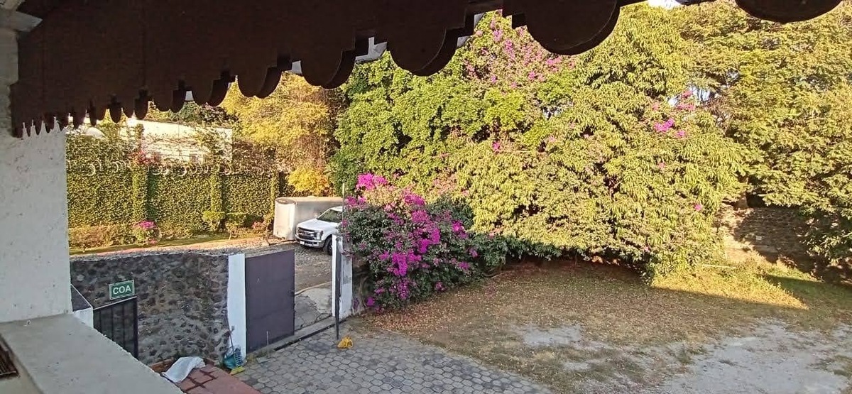 Casa con amplisima área verde, terraza. Vigilancia 24 / 7 | Pincali