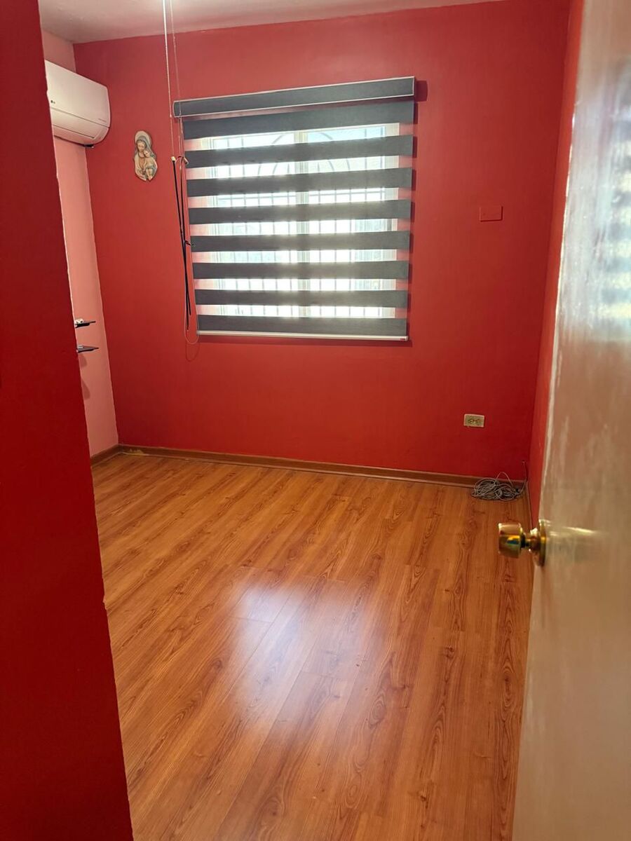 CASA EN VENTA JARDINES DE ANDALUCIA GUADALUPE $3.5 MDP | Pincali