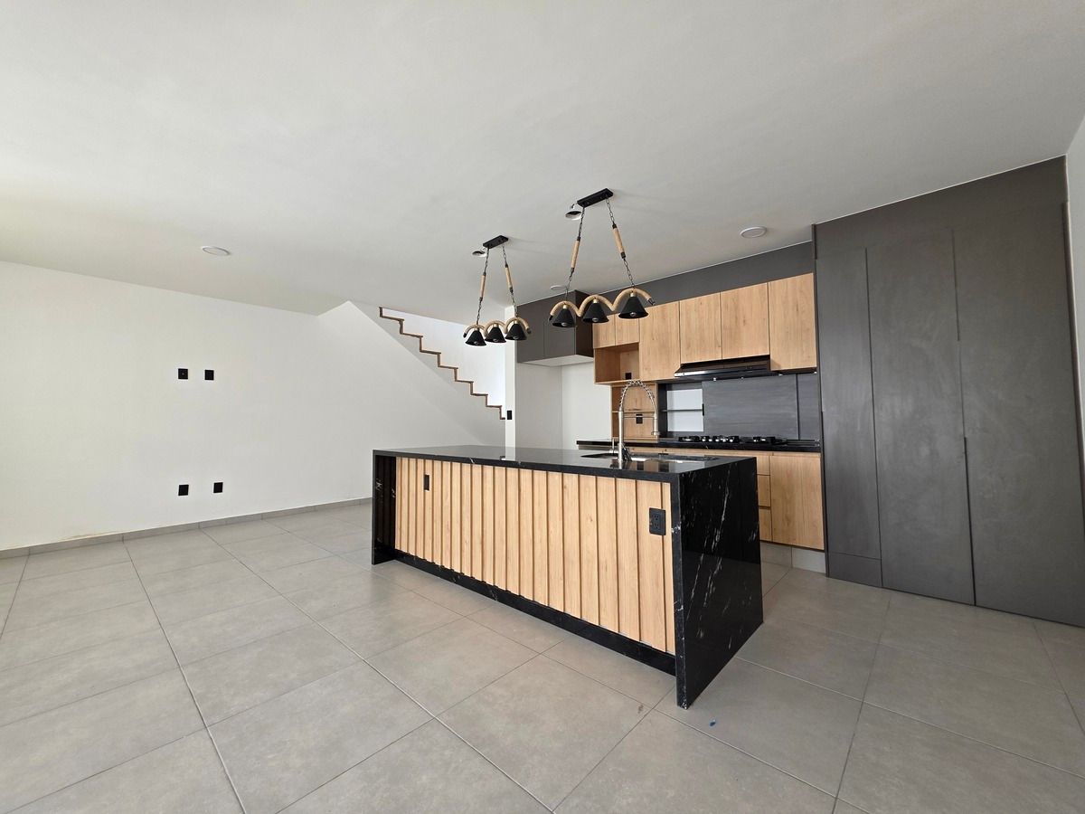 PETROF HOUSE FOR SALE IN SAMARE 5, ZIBATA | Pincali