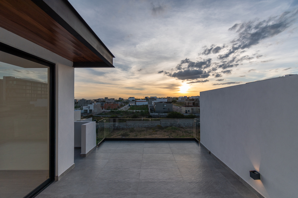 Casa en Venta en La Vista Queretaro roofgarden y Jardin | Pincali
