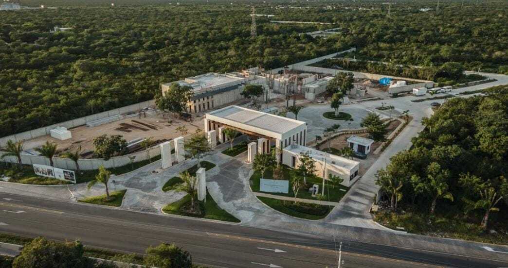 Terreno dentro de Privada en Zona Country, en Santa María Yaxché, (Mid ...