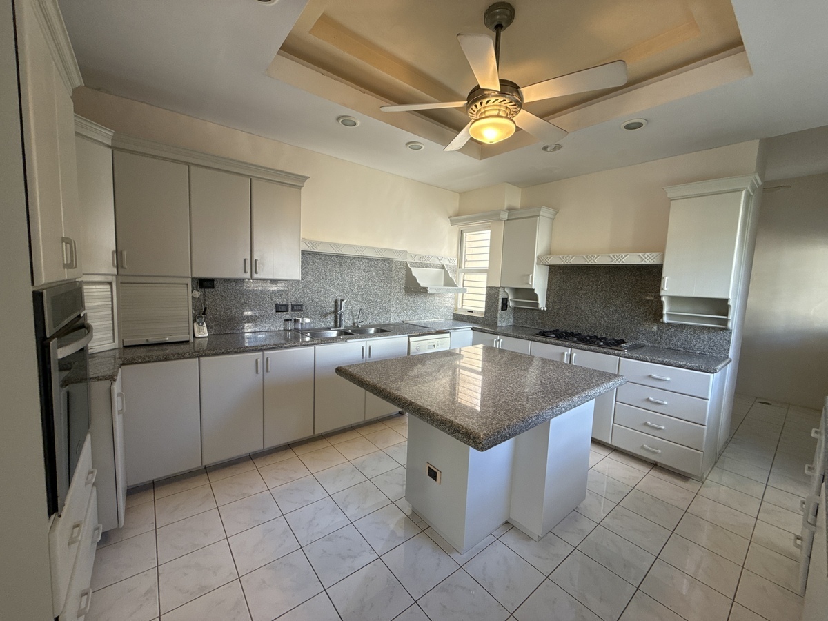 CASA EN VENTA | VISTA ALEGRE, MÉRIDA | 4 RECÁMARAS | ALBERCA Y JARDÍN ...