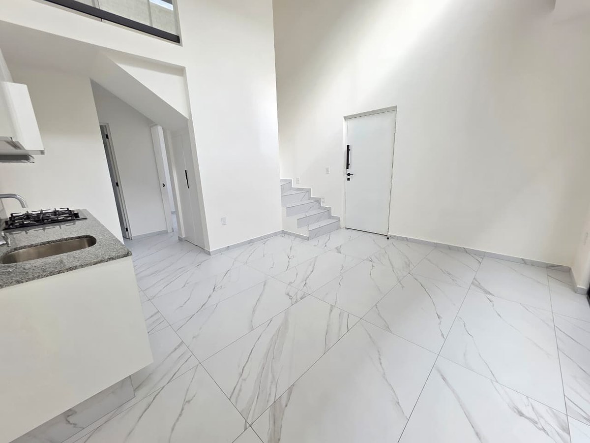 HOUSE FOR SALE IN CAPITAL SUR – MODERN DESIGN, DOUBLE HEIGHT AND ...