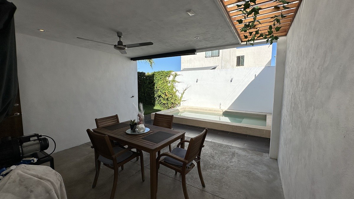 Casa en venta Américas II | En esquina | Habitación en planta baja ...