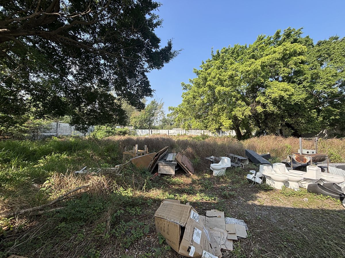 RENTA TERRENO EN LAS BAJADAS EN ESQUINA D 2,000 M2 A $45,000.00 MENSUAL ...