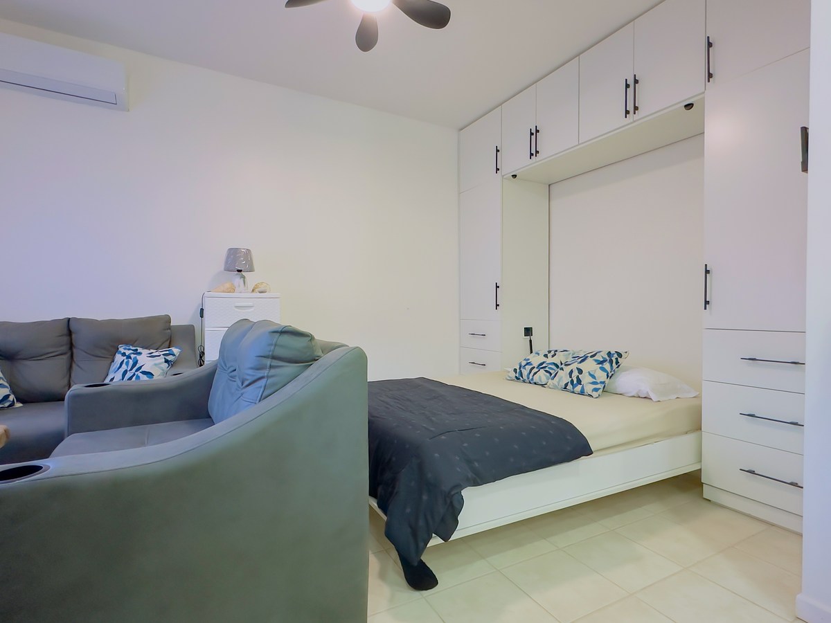 Marina Loft 205- Fully Renovated Studio in Playas del Coco