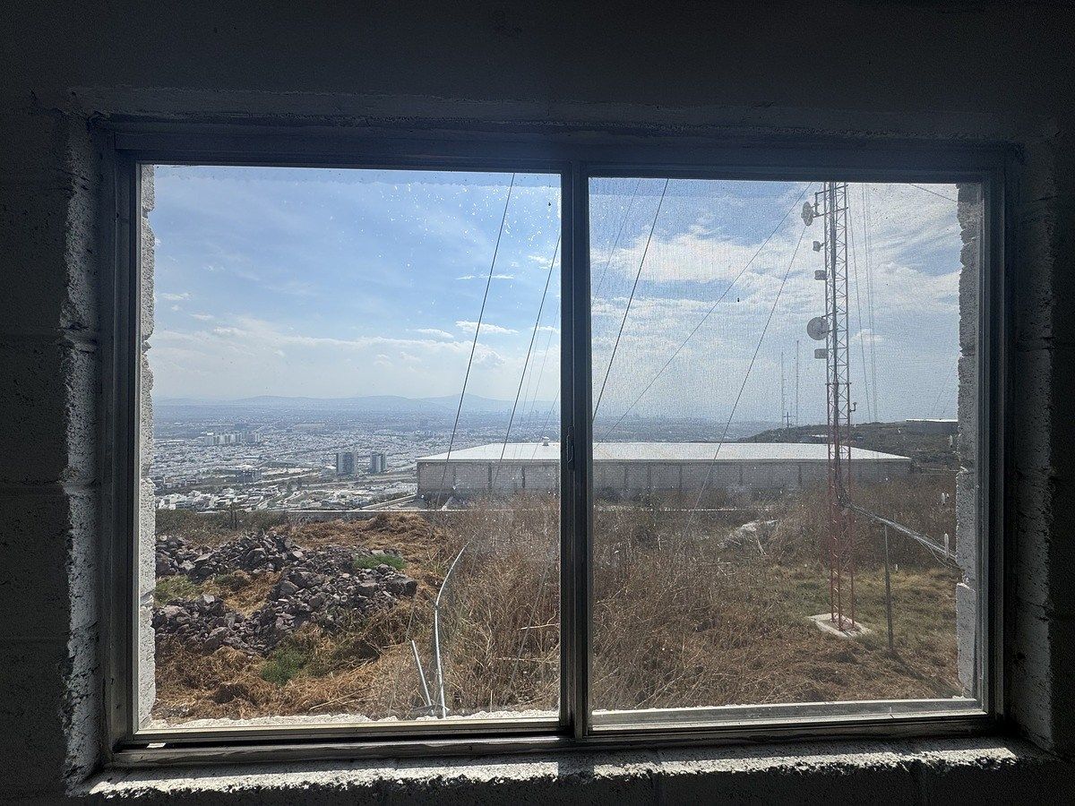 BODEGA INDUSTRIAL con 75kvas y a 5min del Fray Junipero y Zibata | Pincali