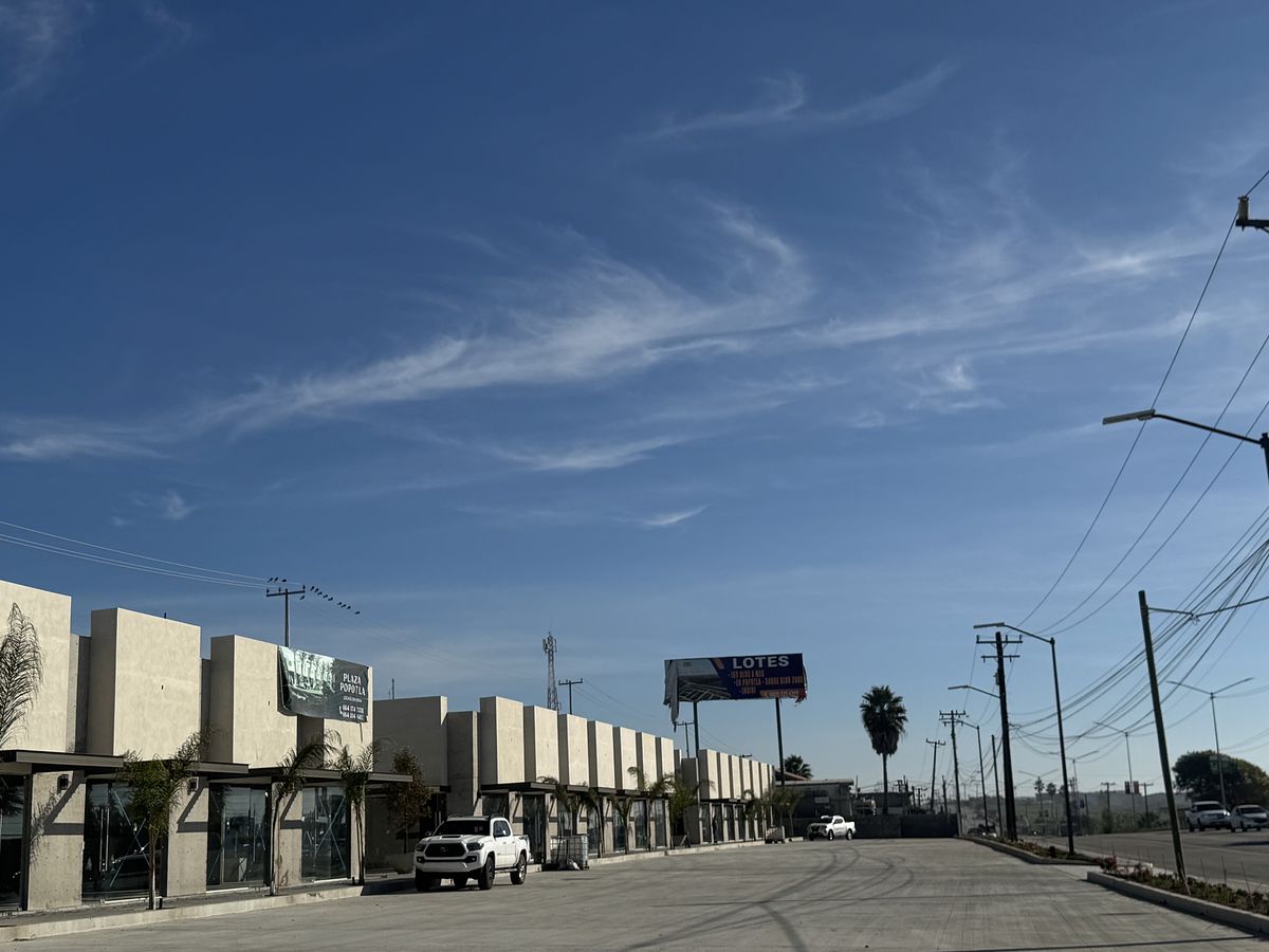 COMMERCIAL SPACES FOR RENT, NEW PLAZA IN ROSARITO, POPOTLA PLAZA | Pincali