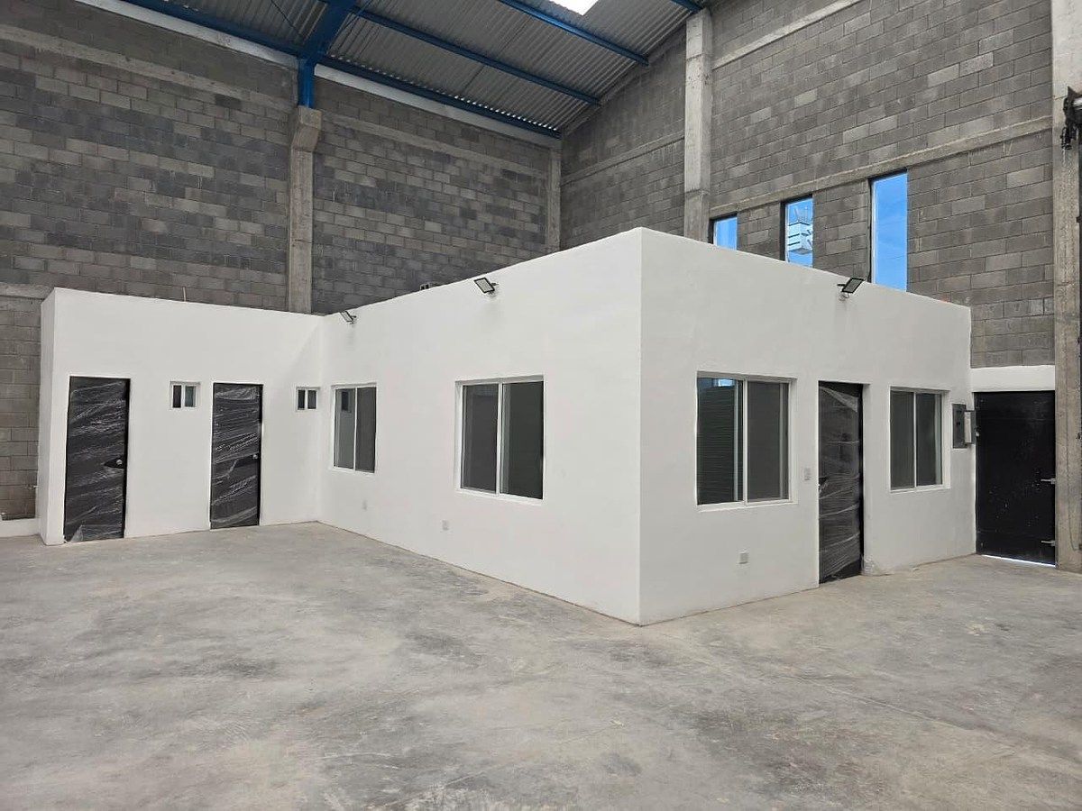 WAREHOUSE FOR RENT IN TERRA PARK 3 // SANTA CATARINA | Pincali