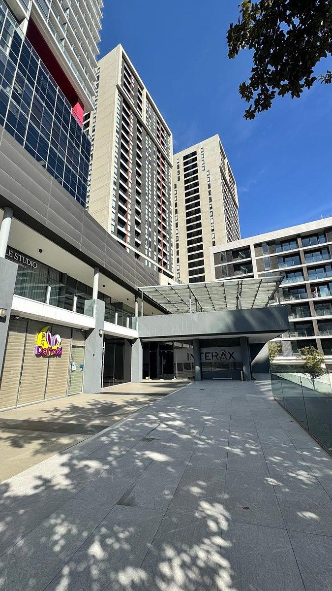 FOR SALE Commercial premises with excellent location and great ...