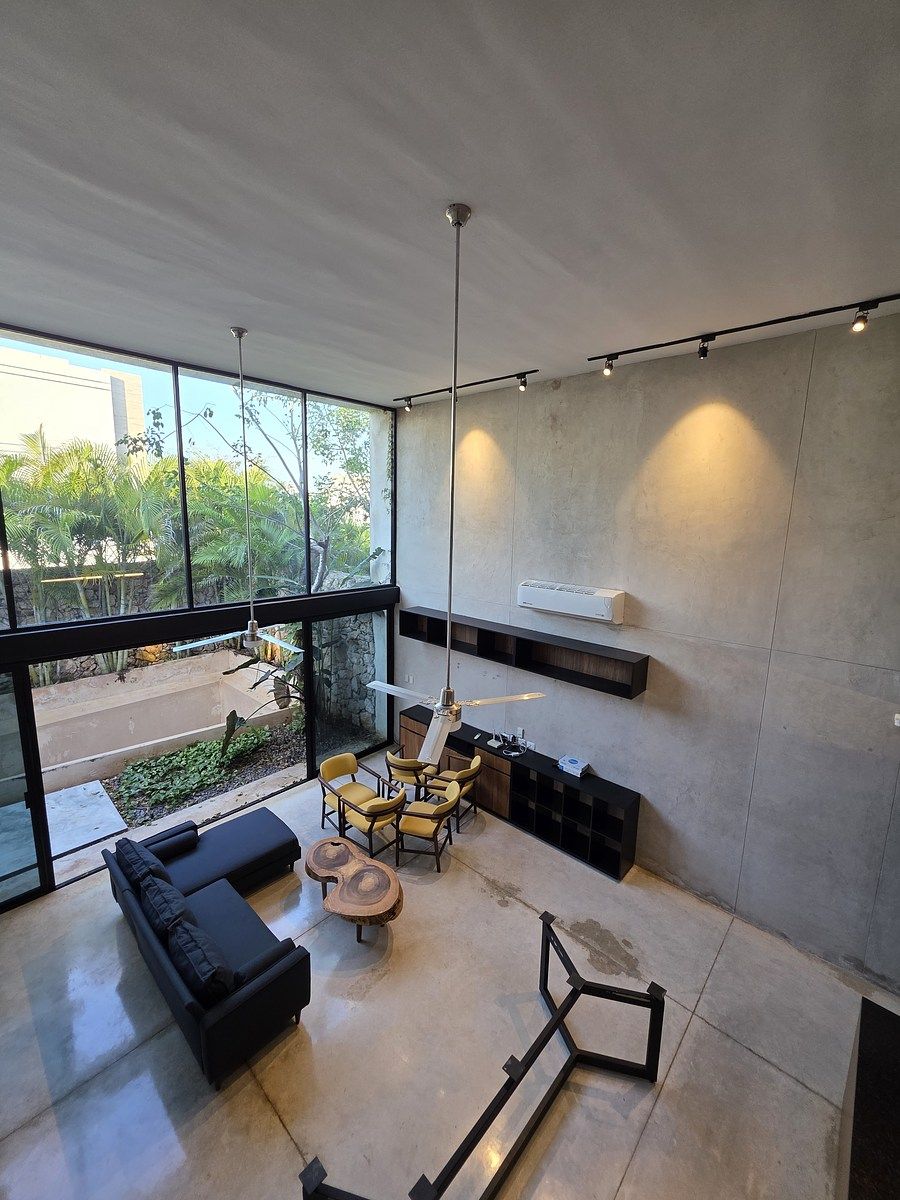 House for sale in Temozón Norte with solar panels and Parota finishes ...