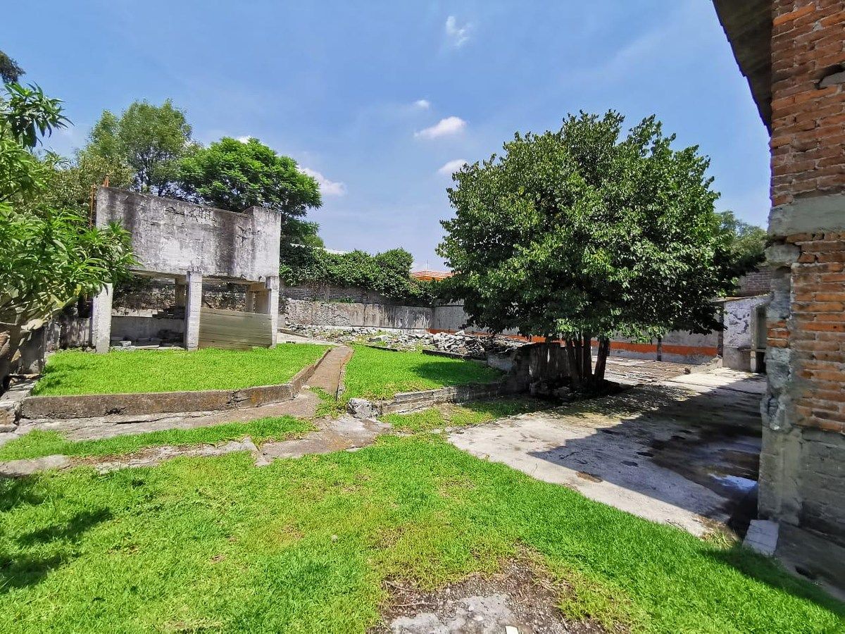 TERRENO EN VENTA EN STA. MA. TEPEPAN CDMX | Pincali